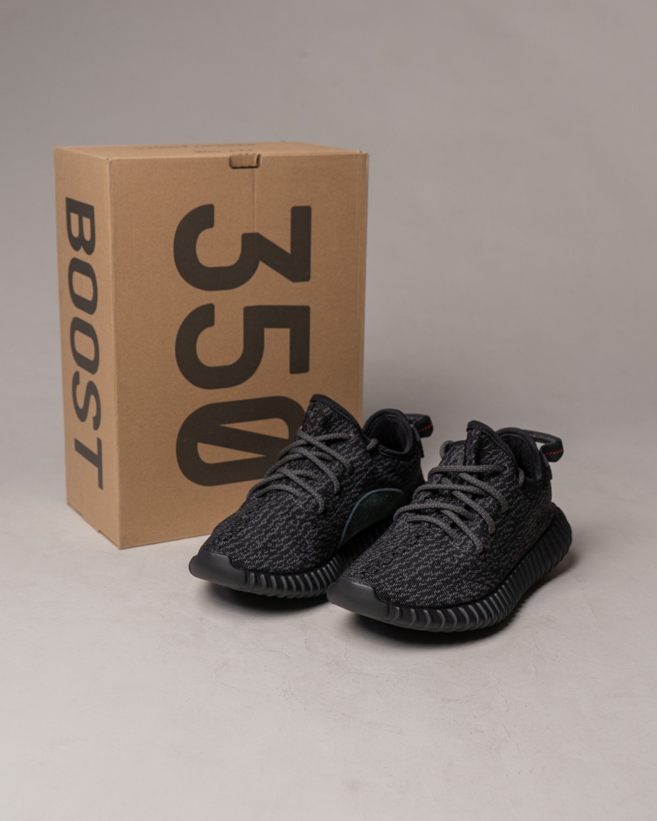 Adidas Originals Yeezy Boost 350 V2 PIRAT BLACK BB5350 - Paradise