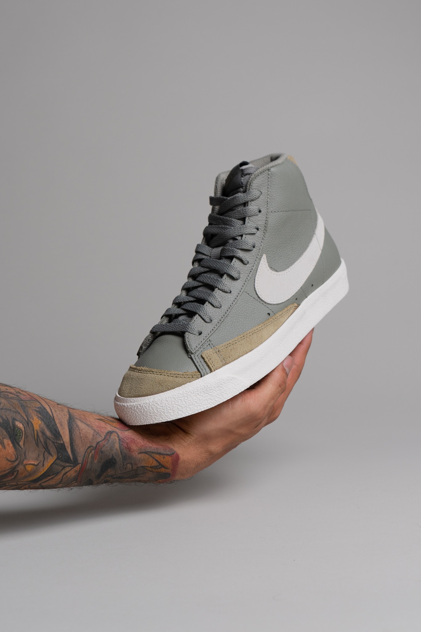 Nike BLAZER MID 77 PRM ESS FZ1671-001 VERDE - Paradise